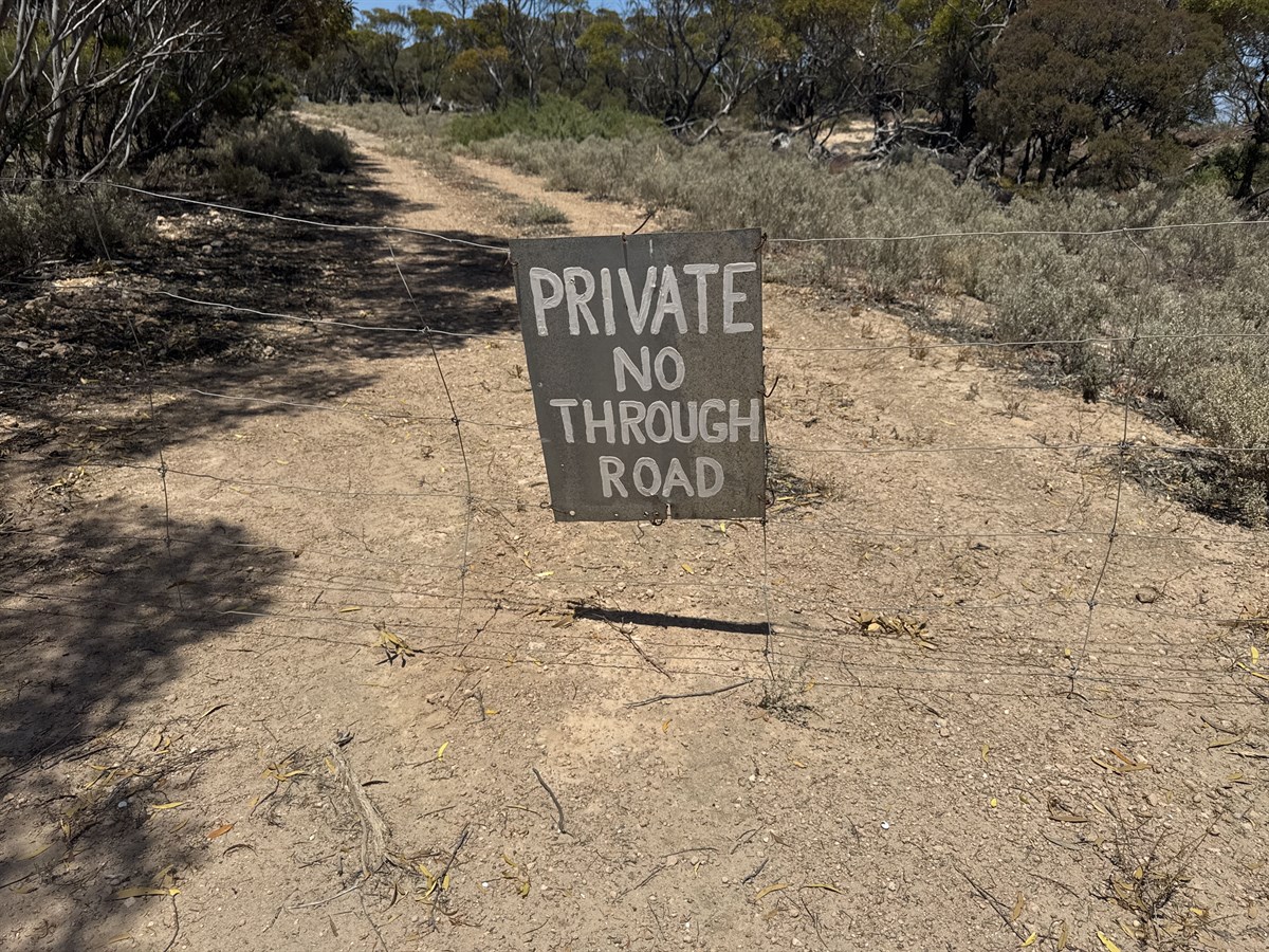 No through road SA @ BOG Places