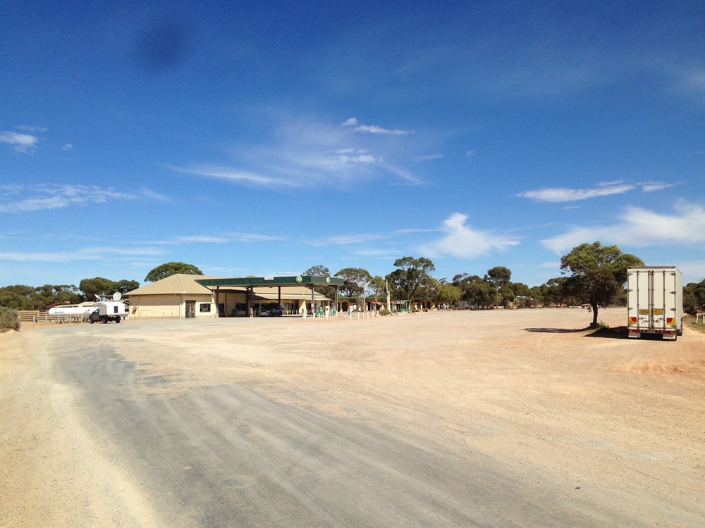 Caiguna Roadhouse WA @ BOG Places